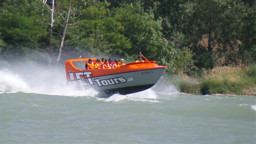 alltours: Speedboot-Event-2017 » news | tip - Travel Industry Professional